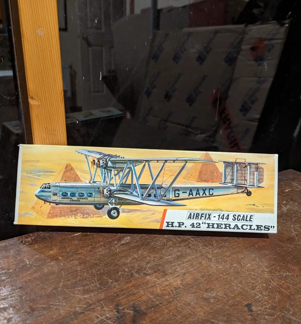 VINTAGE AIRFIX H.P. 42 Heracles Model Aircraft Kit - 1:144, 1965 EUR 30 ...