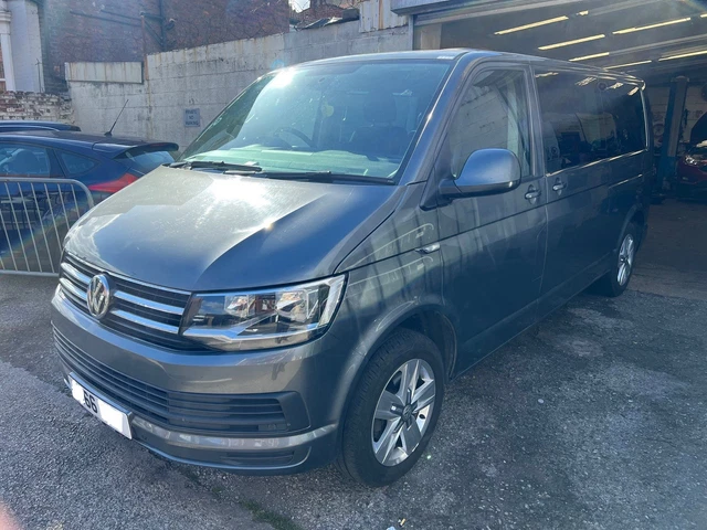 VW TRANSPORTER T6 Shuttle 9 Seater T6 T32 SE TDI BMT Indium Grey 195k £ ...