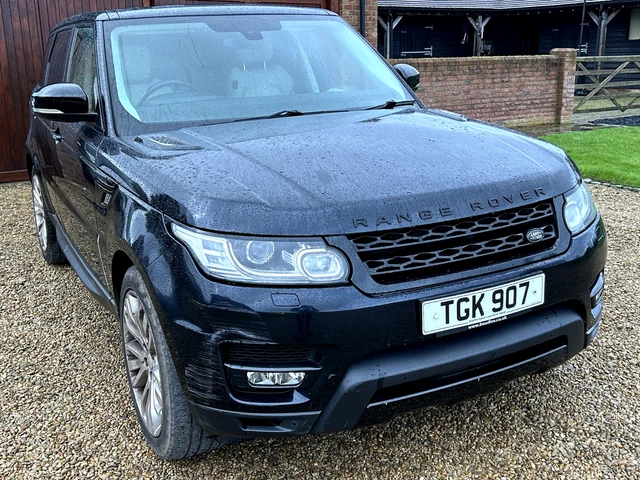 RANGE ROVER SPORT HSE Dynamic: 7 Seater with Pan Roof £9,200.00 ...