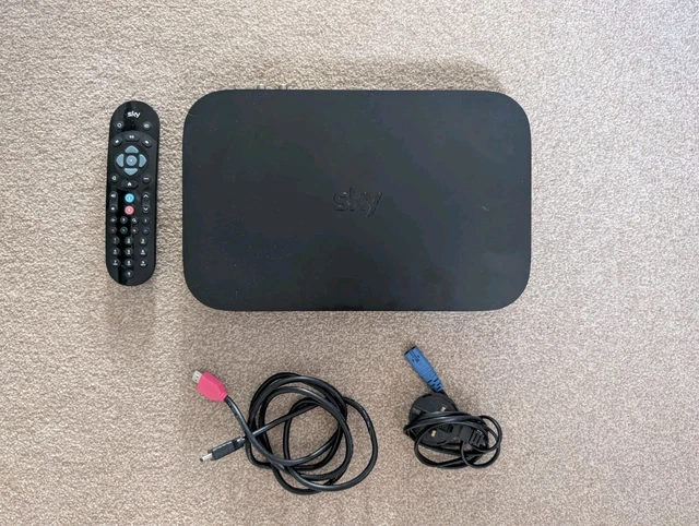 SKY Q 1TB Main TV Box with COMPLETE with Power Cable, HDMI Cable ...