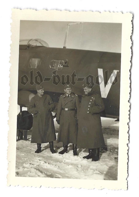 FOTO SOLDATEN VOR Heinkel HE 111 v. Generaloberst Keller / ww2 / Wk2 ...