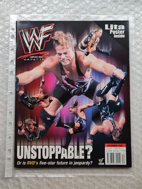 WWF WWE MAGAZINE December 2001 + Lita Poster £7.50 - PicClick UK