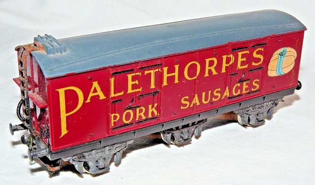 HORNBY R670 PALETHORPES 6 Wheel Van OO Gauge 3 Link couplings VGC £9.95 ...
