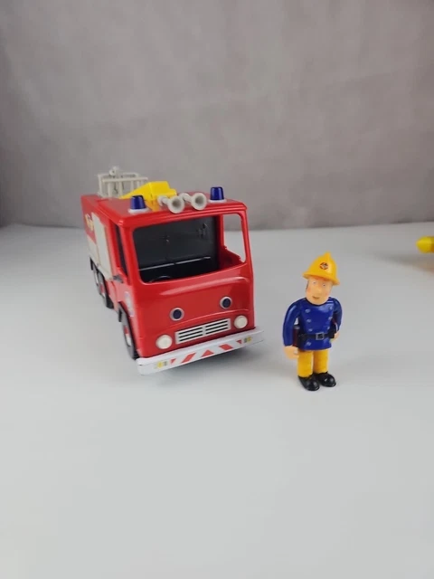 FIREMAN SAM FIRE Vehicle Fire Engine And Figure Cbeebies Fusion Powered ...