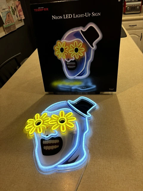 SPIRIT HALLOWEEN TERRIFIER Art the Clown Neon LED Light-Up Sign Rare £ ...
