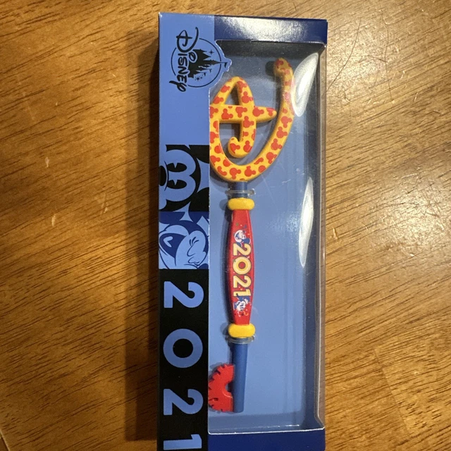 DISNEY MICKEY AND Minnie Mouse 2021 Collectible Key – Special Edition ...