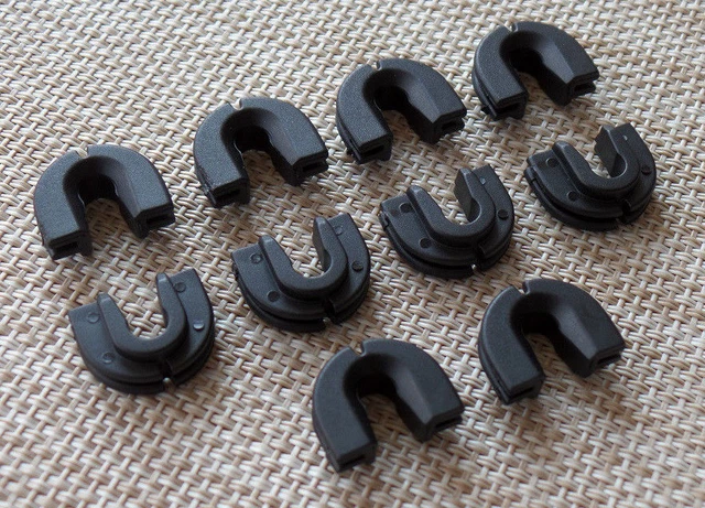 4X HALTER GITTERKLEMME Kühlergrill Querträger Clips VW Transporter T4 ...