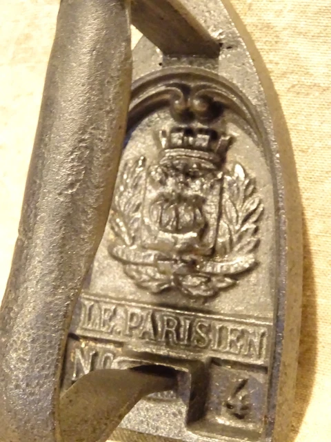 ANCIEN FER À repasser Le Parisien N° 4 EUR 8,00 - PicClick FR