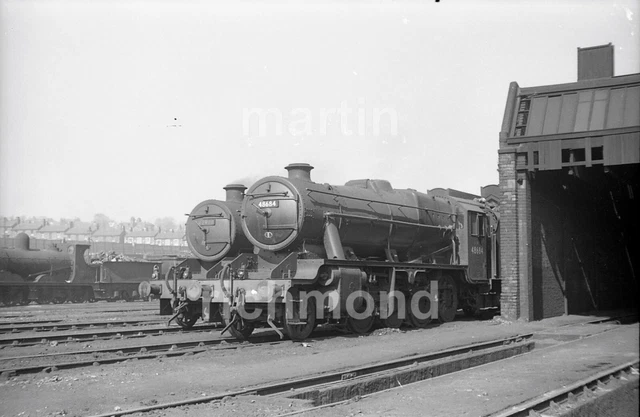 BIRKENHEAD SHED 8F 2-8-0 48684 22.4.51 35mm Railway Negative RN439 £4. ...