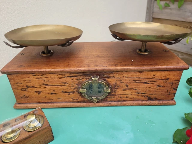 BALANCE ANCIENNE MAISON BERANGER bois, Cuivre, Laiton LYON Usine De La ...