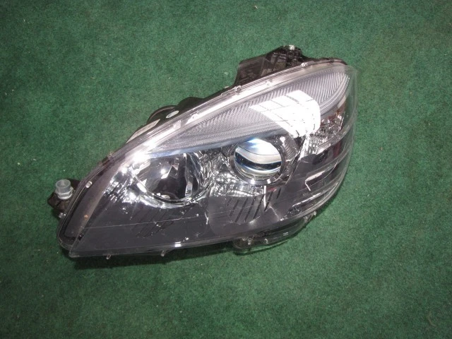 ORIGINAL MERCEDES-BENZ W203 C-Klasse Scheinwerfer links !!Achtung!! Rechtslenker EUR 149,99 ...