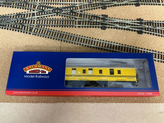 BACHMANN 39-175W BREAKDOWN Engineers Department Coach Yellow Mint ...