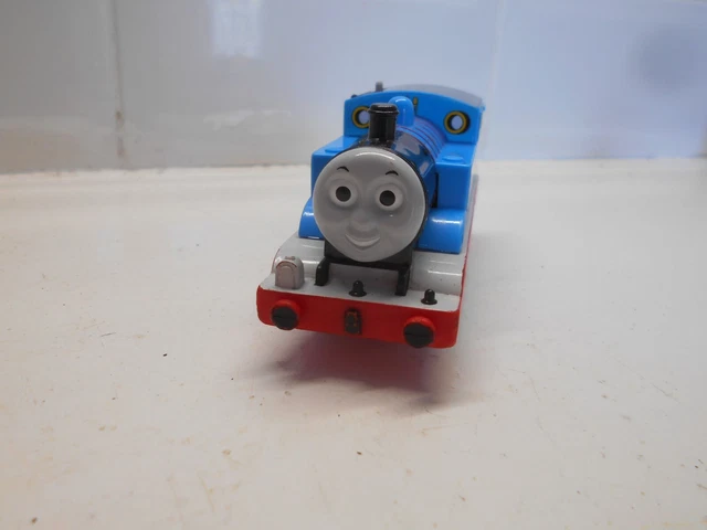 TOMY TRACKMASTER THOMAS the tank engine battery train white base thomas ...