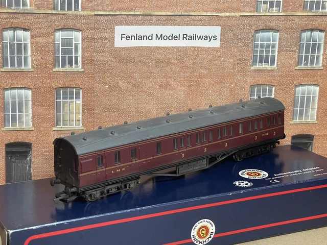 DAPOL OO GAUGE LMS Maroon Suburban Coach 25250 With Passengers £4.20 ...