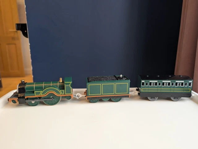 TRACKMASTER THOMAS THE Tank Engine - TOMY Emily 2004 Train With ...