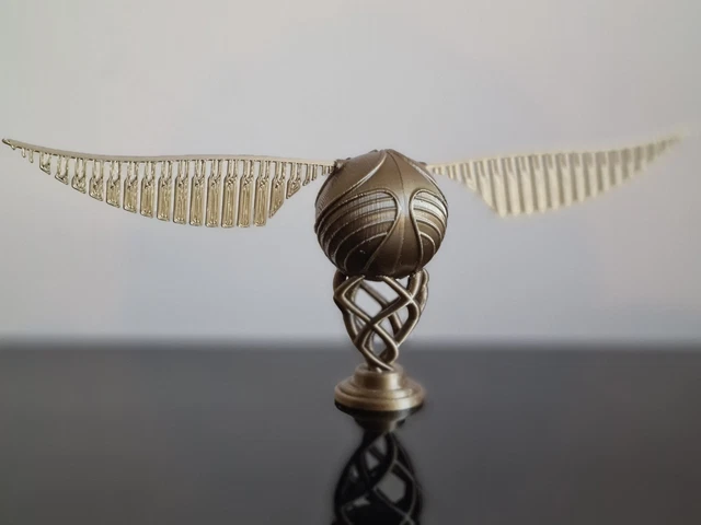 GOLDEN SNITCH & Display Stand £7.99 - PicClick UK