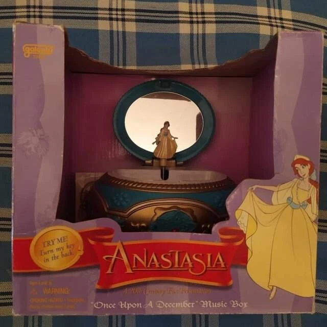 ANASTASIA GALOOB TOYS - Once Upon a December Music Box EUR 500,00 ...