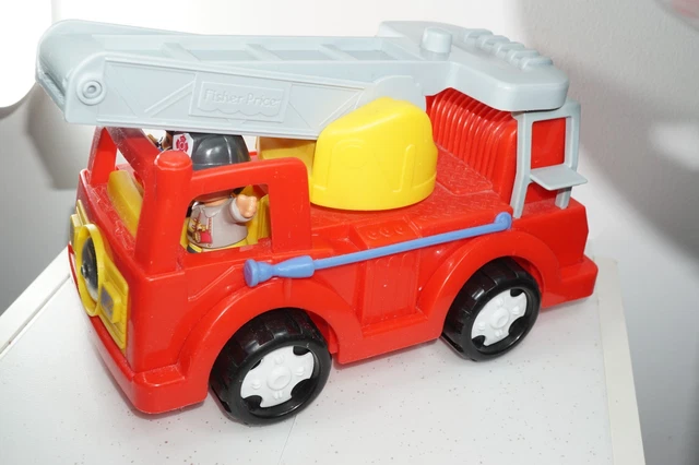 MATTEL FISHER PRICE Little People Fire Engine Fire Truck & Bell Figures ...