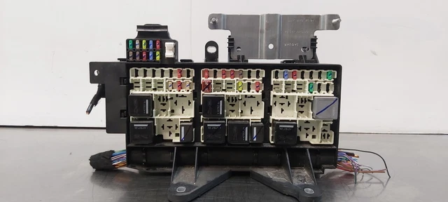 C2D23644 CAJA RELES / Fusibles Para Jaguar Xf R-Sport Awd 625814 625814 ...