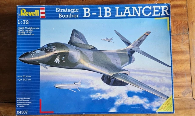 REVELL 1/72 ROCKWELL B-1B Lancer USAF Strategic Bomber Model Kit £25.00 ...