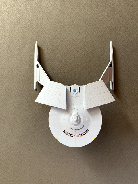 STAR TREK 1/2500 Scale Chandley Class Starship (2 different NCC ...