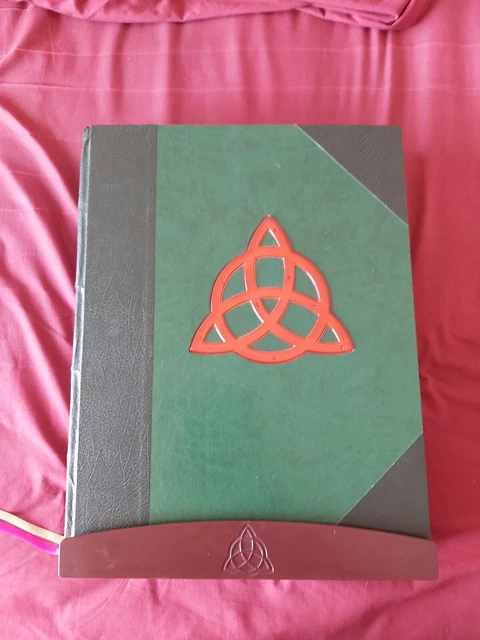 CHARMED BOOK OF Shadows DVD Collection Seasons 1-8 Region 4 $250.00 ...