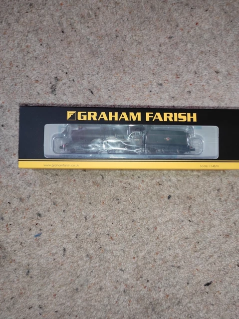 NEW GRAHAM FARISH Steam Locomotive (Castle Class 5070) £156.72 ...
