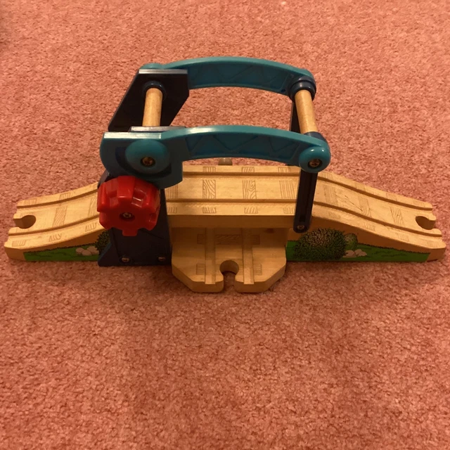 THOMAS & FRIENDS Lifting Bridge for Wooden Train Track. Thomas the tank ...
