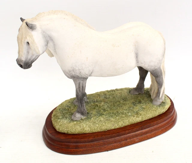 2005 ENESCO HORSE Breeds A4069 HIGHLAND STALLION Border Fine Arts ...