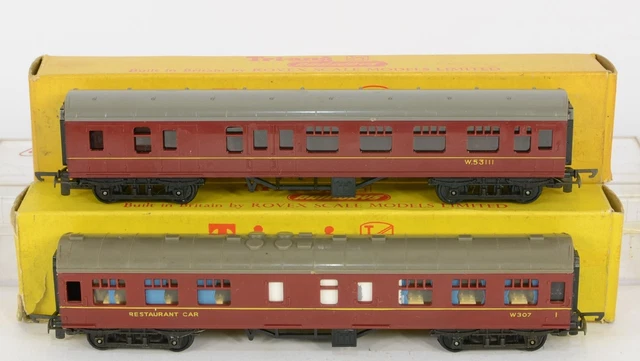 TRIANG TT T83 T84 Maroon Main Line Coaches Restaurant Brake Generally ...