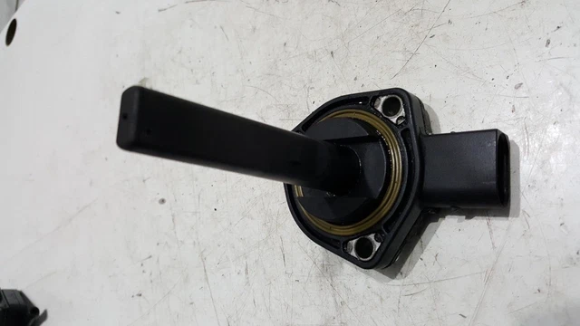 BMW E90 3er 330d M57N2 ENGINE OIL LEVEL SENSOR / 7508003 £14.98 ...