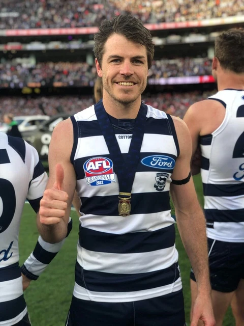 2022 GEELONG CATS premiers team photo, afl football,Sydney swans, pies ...