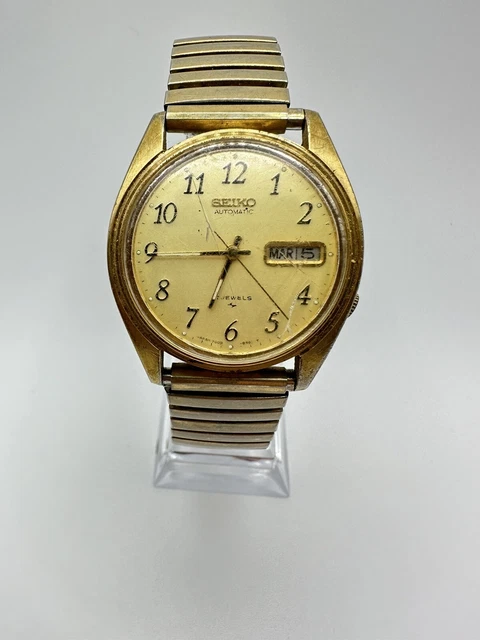 SEIKO AUTOMATIC 17 Jewel Running Project Day Date Wristwatch 7009-8219 ...