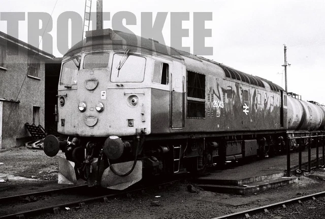 35MM NEGATIVE BR British Railways Diesel Loco Class 26 26043 c1980 £4.98 - PicClick UK