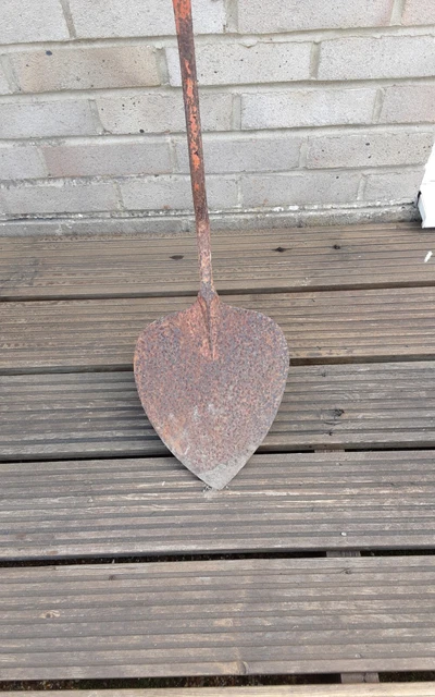 VINTAGE TURF LIFTER Peat Cutter Spade Long Handled COLLECTION ONLY £14. ...