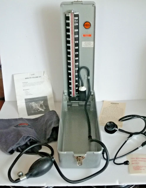 VINTAGE ACCOSON METAL Cased Hospital Model Blood Pressure Gauge ...