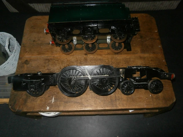 LIVE STEAM LOCOMOTIVE 3.5 ins rolling chassis and tender £300.00 ...