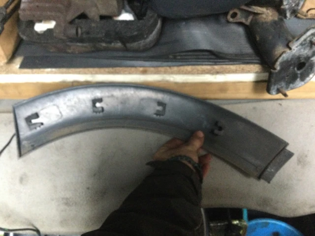 MINI COOPER ONE R50 R52 R53 Wheel Arch Cover Wing Trim Front Right O/S ...