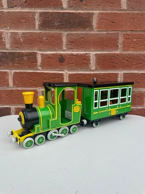 POSTMAN PAT TRAIN Greendale Rocket Train And Carriage G.R 2008 £15.59 ...