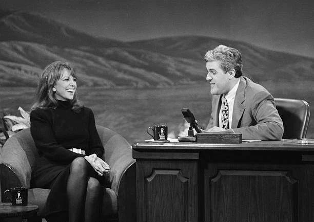 MARLO THOMAS DURING an interview with host Jay Leno on October - 1992 ...