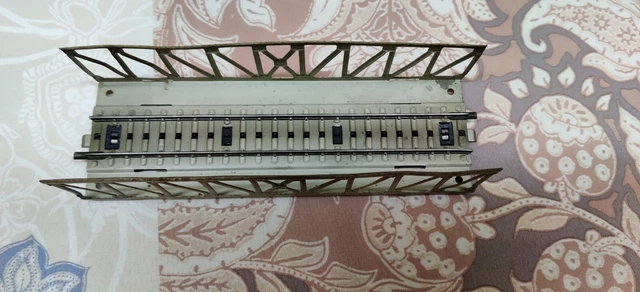 MARKLIN BINARIO M ponte in ferro 1 elemento diritto 7162 EUR 11,40 ...