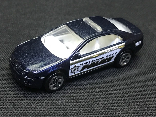 HOT WHEELS FORD Fusion Police Collectable Scale 1:64 EUR 4,29 - PicClick FR