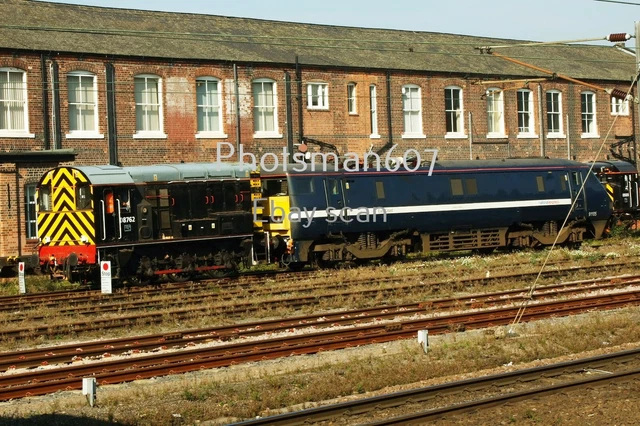 CLASS 08 SHUNTER 08762 in Black with 91105 at Doncaster £0.75 - PicClick UK