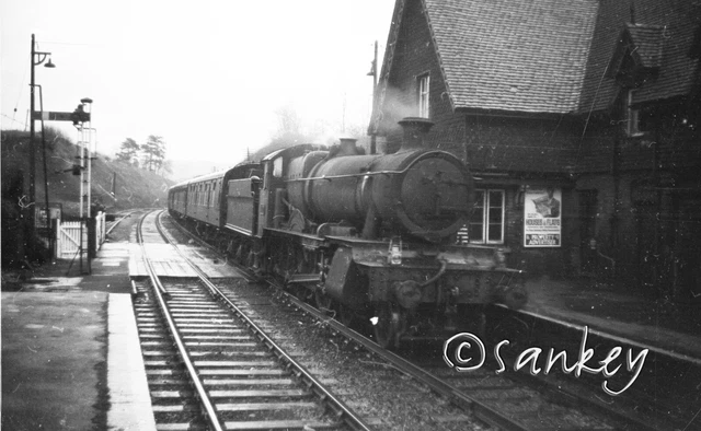 35MM NEGATIVE BETCHWORTH Station with a Manor heading West 08-04-63 £2. ...