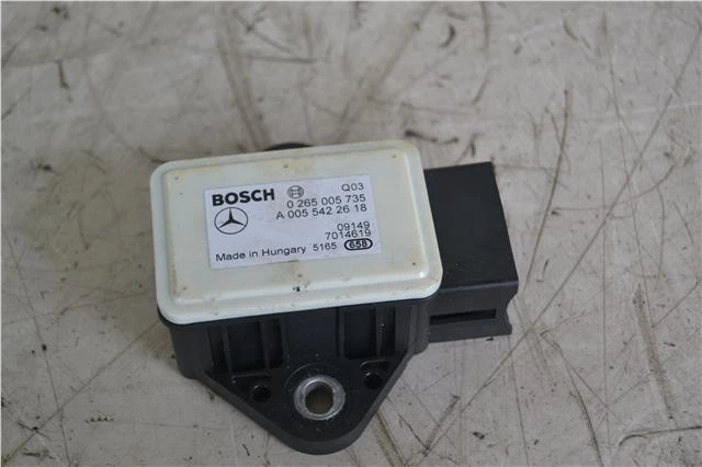 MERCEDES E CLASS Yaw Sensor A0055422618 W212 Turn Rate Sensor 2010 £44. ...