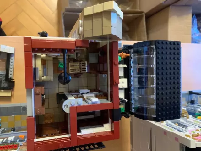 LEGO MODULAR BUILDING Custom Bootblack Street Haberdashery EUR 623,44 ... LEGO MODULAR BUILDING Custom Bootblack Street Haberdashery EUR 623,44 ...