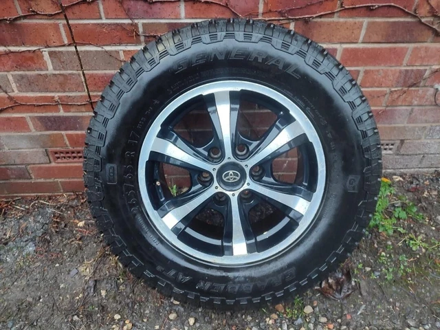 TOYOTA HILUX INVINCIBLE X Alloy Wheel and Tyre 265/65/17 GENERAL ...