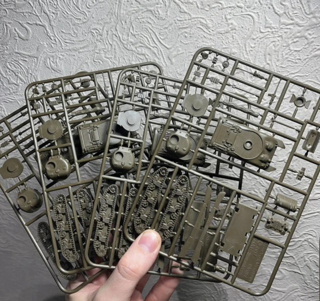 4X SHERMAN (75MM) M4A1 Sherman II Tank Sprues - 15mm Flames Of War £0.99 - PicClick UK
