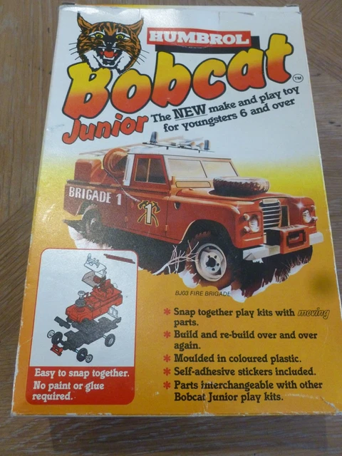 VINTAGE HUMBROL BOBCAT Junior Bj03 Land Rover Fire Engine £5.42 ...