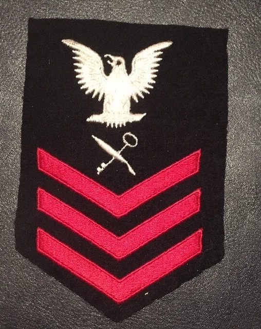 ORIGINAL WW2 DISCERNING birds patch US Navy Badge $16.14 - PicClick AU